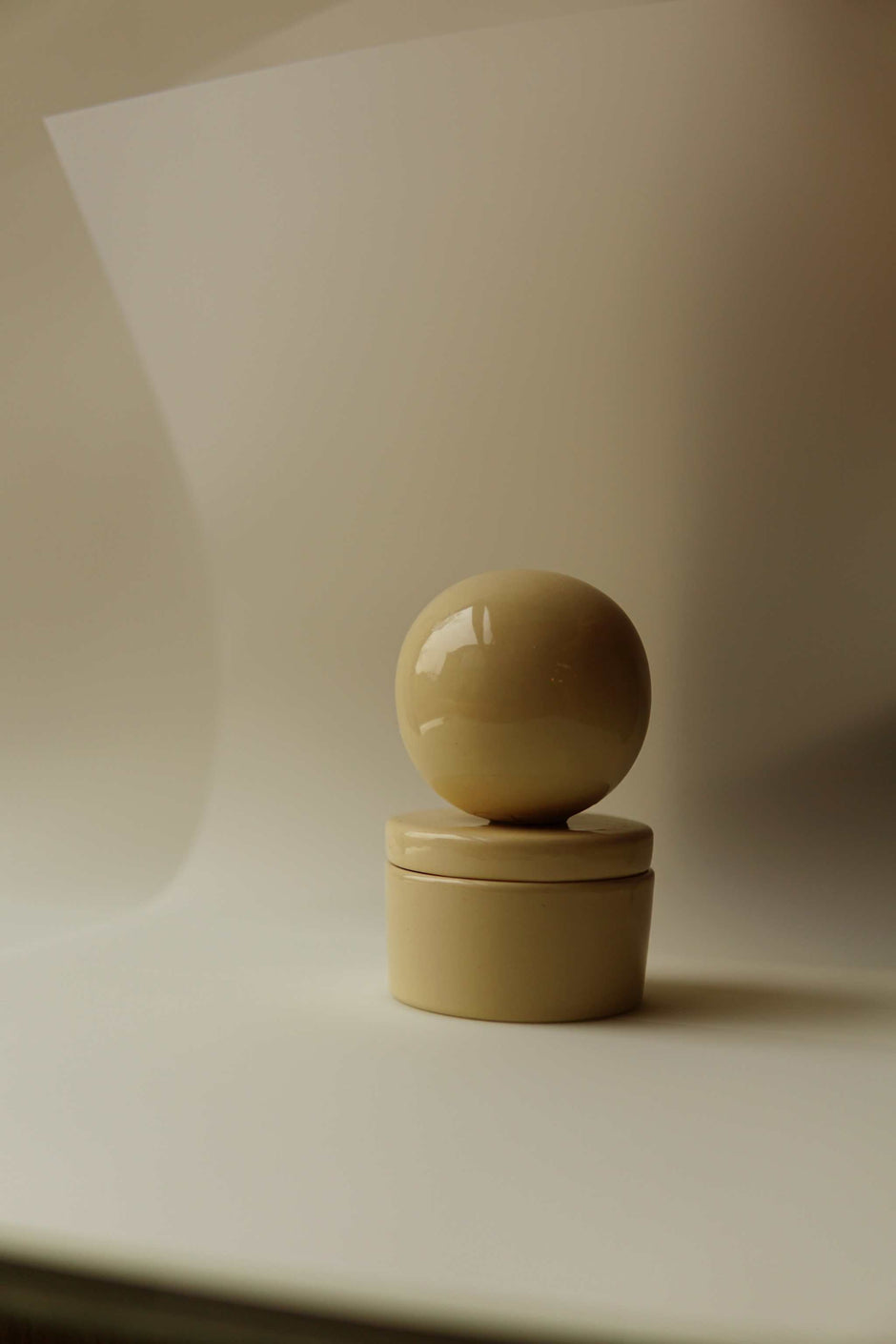 Ceramic Box with Ball - BOULE Collection | Æ ART – edithbeurskens