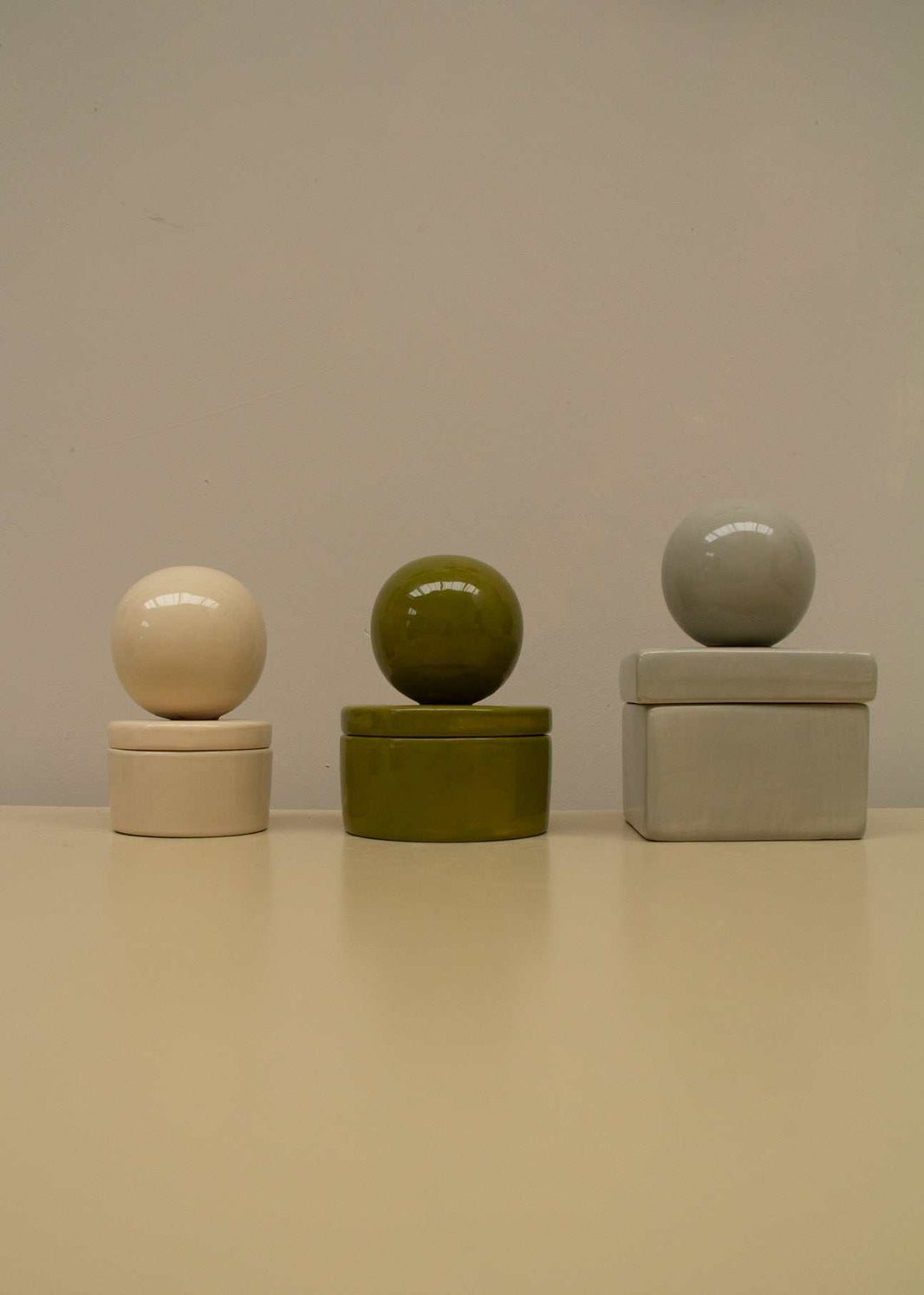 Ceramic Box with Ball - BOULE Collection | Æ ART – edithbeurskens